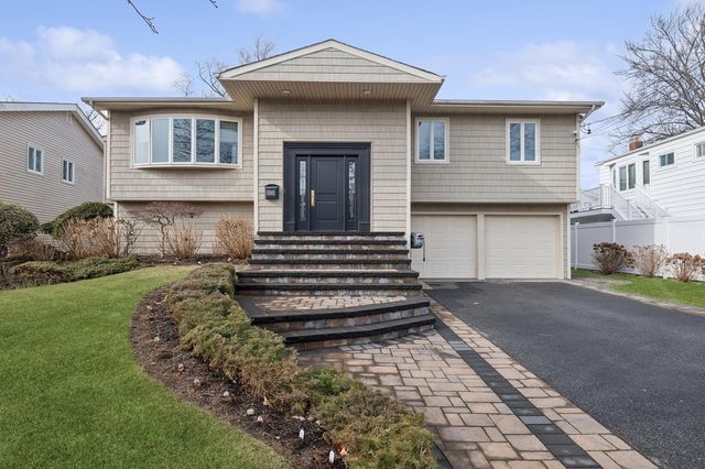 Merrick, NY Homes For Sale & Real Estate