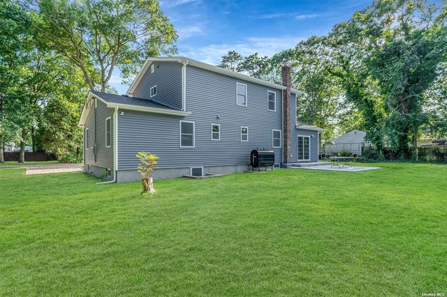 Mastic, NY Homes For Sale & Real Estate