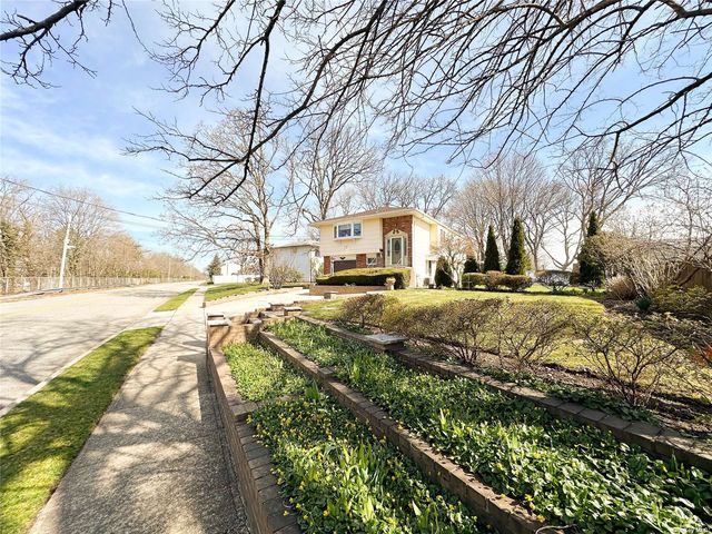 Plainview, NY Homes For Sale & Plainview, NY Real Estate | Trulia