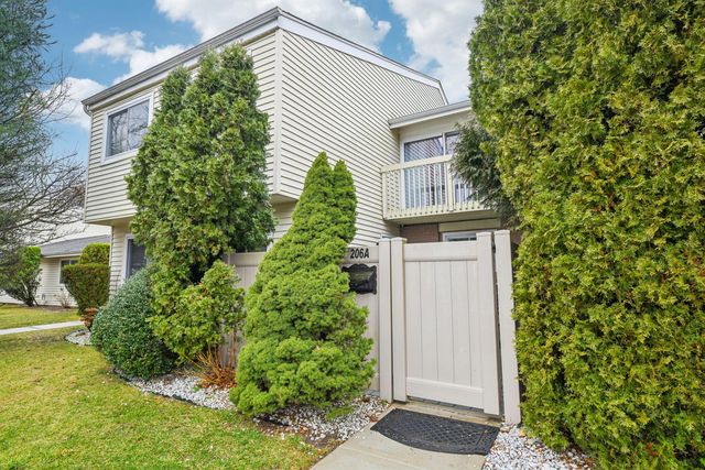 Holbrook, NY Homes For Sale & Real Estate