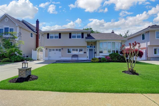 Wantagh, NY Homes For Sale & Real Estate