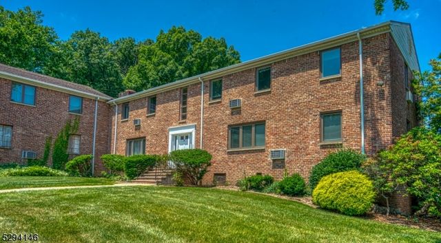 Springfield, NJ Homes For Sale - Updated Daily