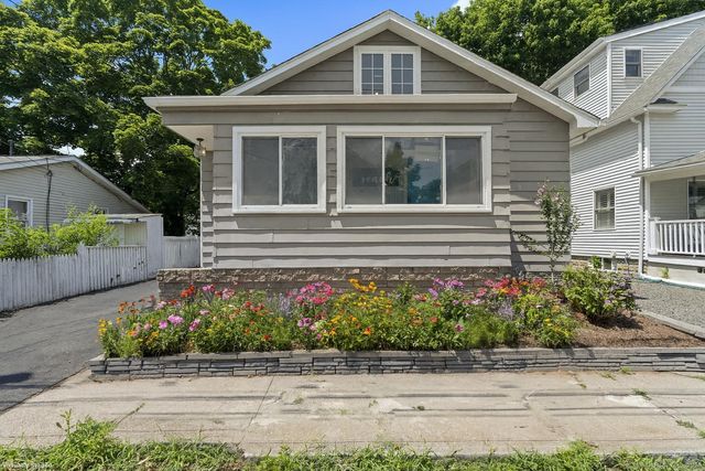 Milford, CT Homes For Sale - 49 Homes | Trulia