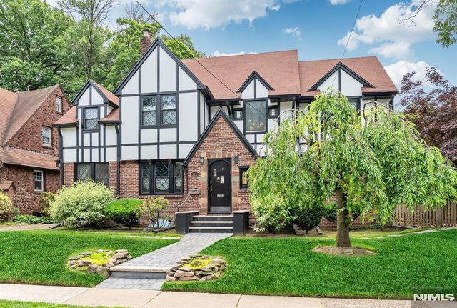 Teaneck, NJ Homes For Sale & Real Estate