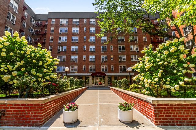 10710 Homes For Sale & 10710 Real Estate - 63 Homes | Trulia