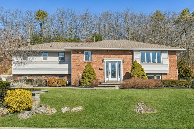 Dix Hills, NY Homes For Sale & Real Estate