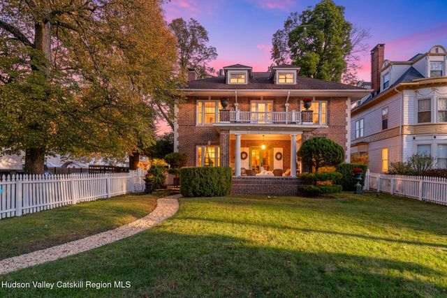 Kingston, NY Homes For Sale & Real Estate - 142 Homes | Trulia