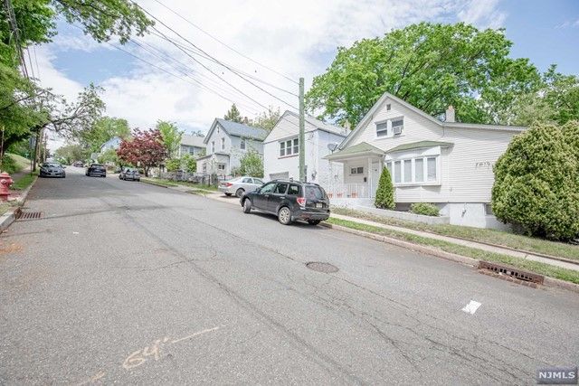 Hawthorne, NJ Homes For Sale - Updated Daily