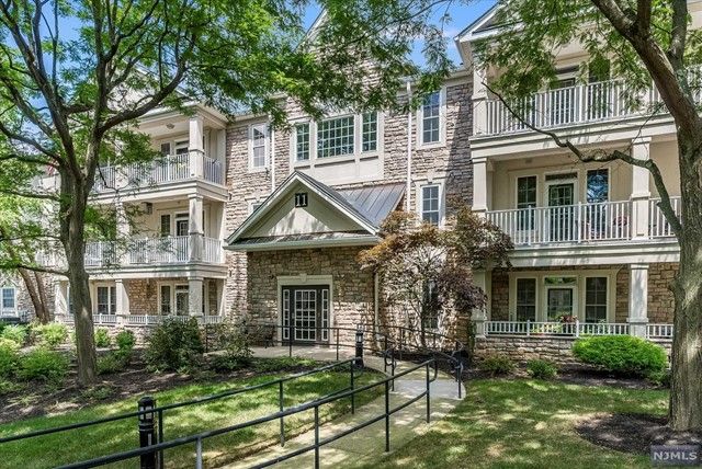 Cedar Grove, NJ Homes For Sale & Cedar Grove, NJ Real Estate | Trulia