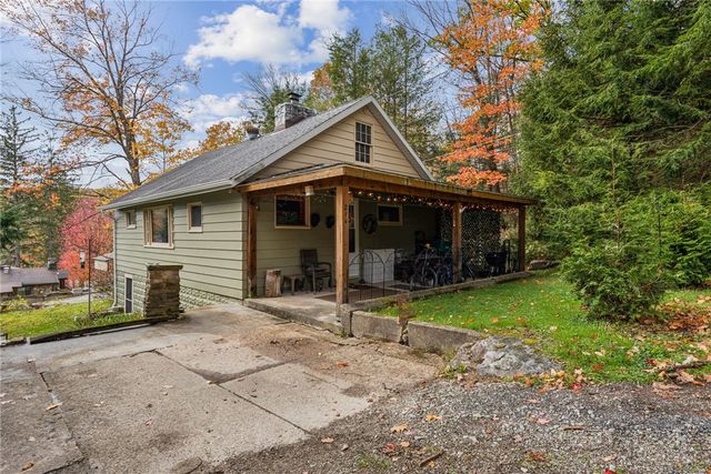 Somerset, PA Homes For Sale & Real Estate - 81 Homes | Trulia