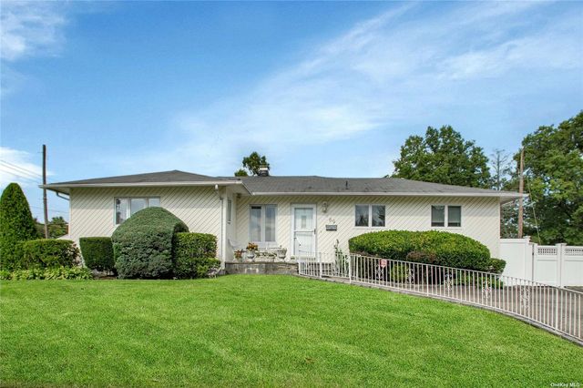 Plainview, NY Homes For Sale & Real Estate