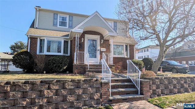 Wallington, NJ Homes For Sale & Real Estate