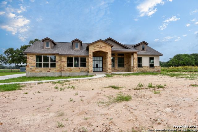Devine, TX Homes For Sale & Devine, TX Real Estate | Trulia