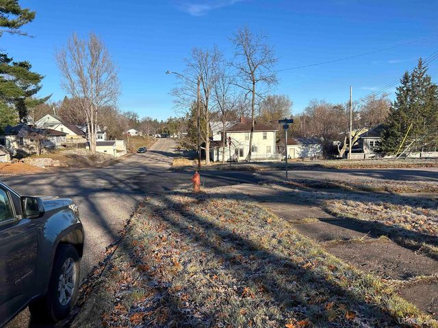 Kingsford, MI Homes For Sale & Real Estate