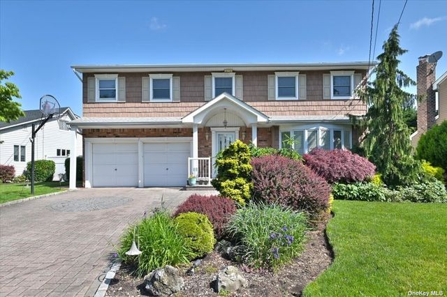 Plainview, NY Homes For Sale & Plainview, NY Real Estate | Trulia