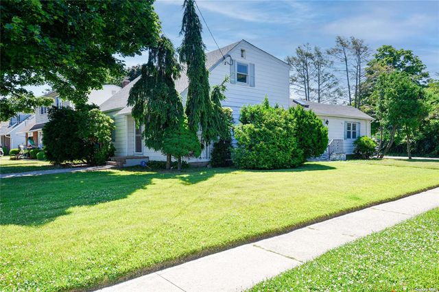 Plainview, NY Homes For Sale & Plainview, NY Real Estate | Trulia