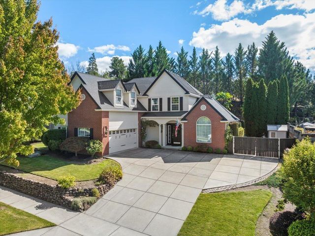 Medford, OR Homes For Sale & Real Estate | Page 2