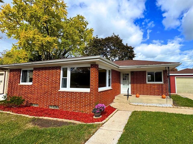 Racine, WI Single Family Homes For Sale - 53 Listings | Trulia