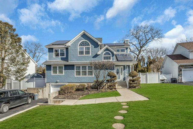 Commack, NY Homes For Sale & Real Estate