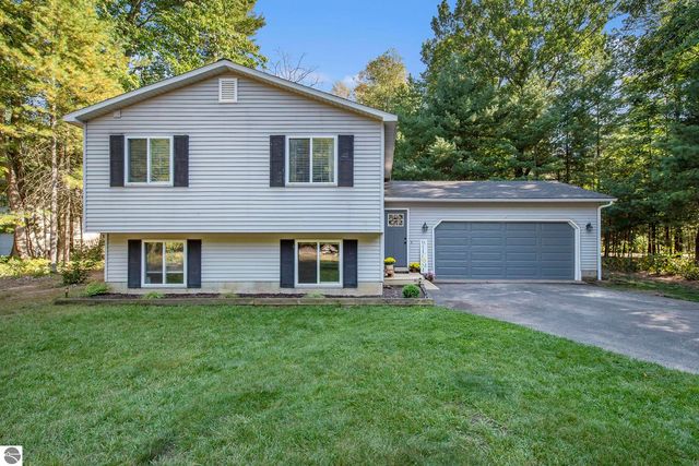 Interlochen, MI Homes For Sale & Real Estate