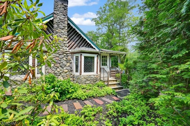 Hewitt, NJ Homes For Sale & Real Estate