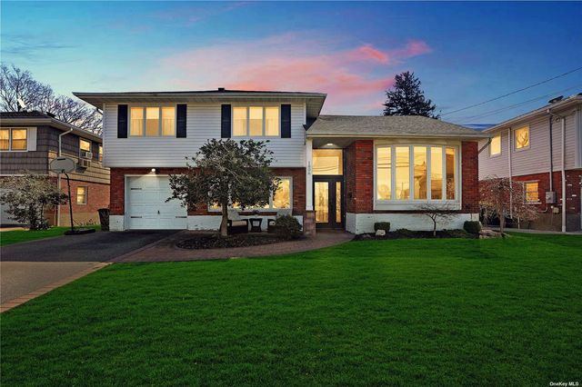 Merrick, NY Homes For Sale & Merrick, NY Real Estate | Trulia