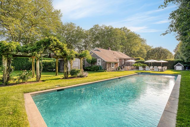 East Hampton Village, East Hampton, NY Homes For Sale & East Hampton ...