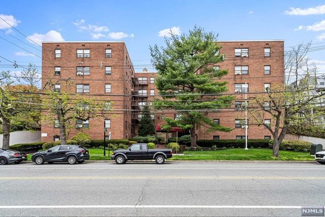 Rutherford, NJ Homes For Sale & Rutherford, NJ Real Estate | Trulia