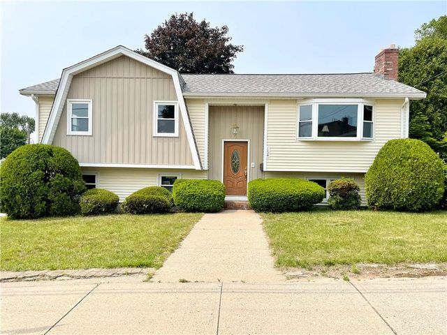 Woonsocket, RI Homes For Sale & Real Estate