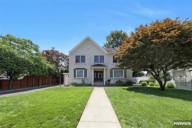 Emerson, NJ Homes For Sale & Real Estate - 43 Homes | Trulia