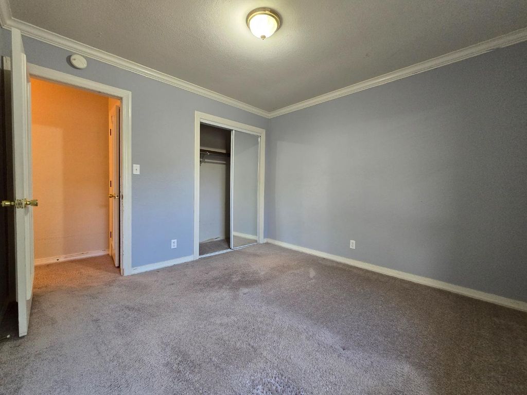 1025 W Madison St, Broken Arrow, OK 74012 - See Est. Value, Schools & More