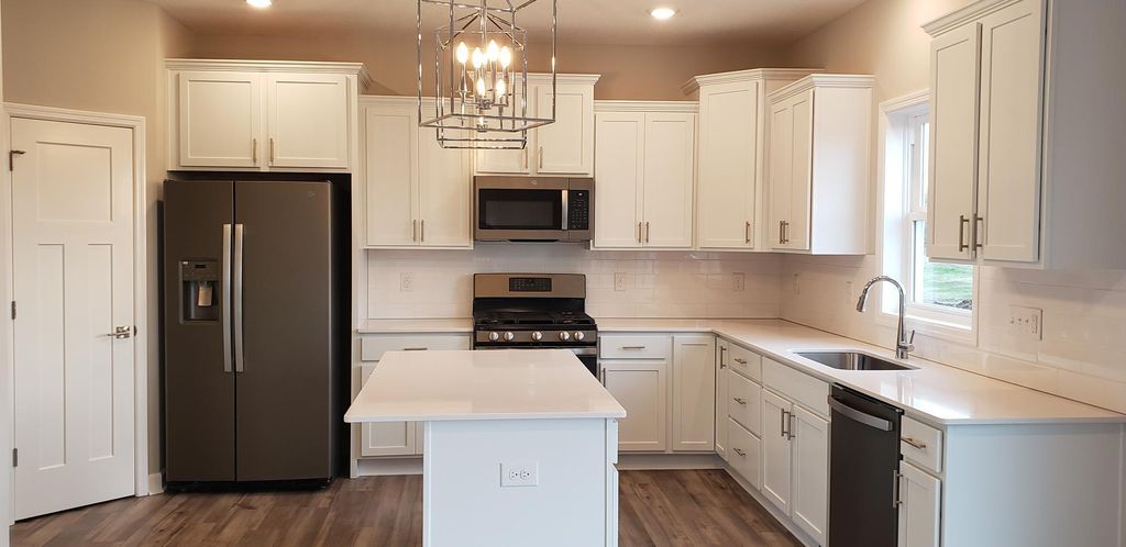 2777 Downing Ave, Shakopee, MN 55379 - See Est. Value, Schools & More