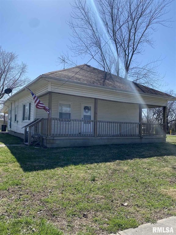 21590 Shawneetown Rd, Thompsonville, IL 62890 | Trulia