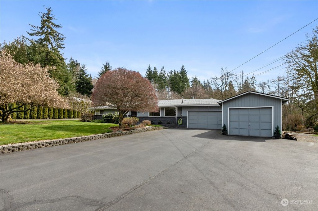 1232 S Lake Stickney Drive, Lynnwood, WA 98087 - See Est. Value ...