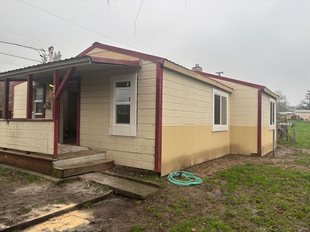 AY-00000 | 148 & 150 SE Gregory Dr - Winston, OR - Trulia | Trulia