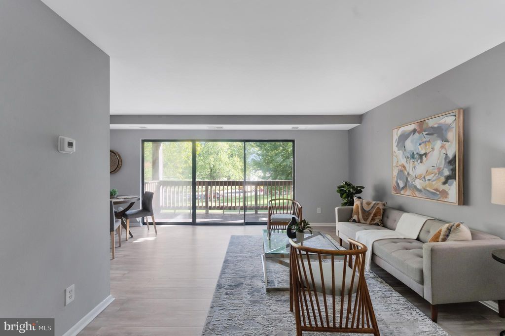 2752 Hollywood Rd #102, Falls Church, VA 22043 - See Est. Value ...