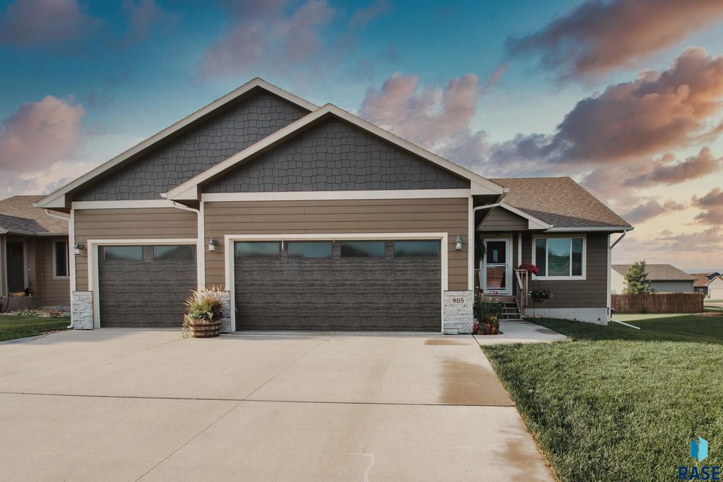 905 Fanning St, Tea, SD 57064 - See Est. Value, Schools & More