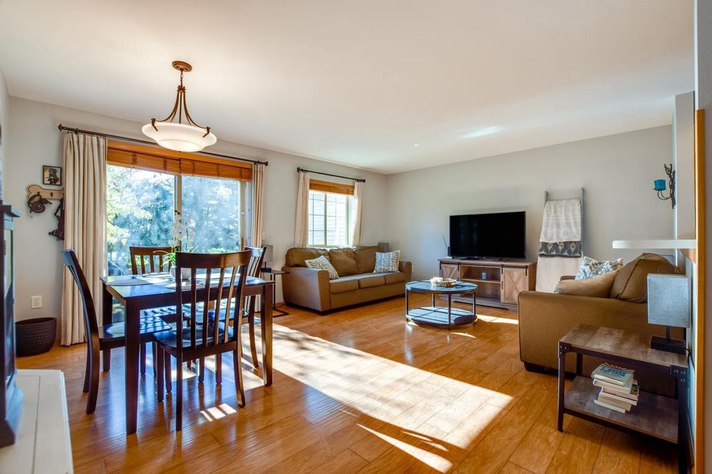 6725 Reston Heights Drive UNIT 2, Madison, WI 53718 | Trulia