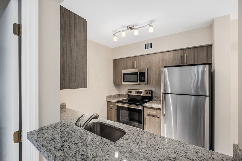 10495 SW 14th Ter #4-102, Miami, FL 33174 - Trulia | Trulia