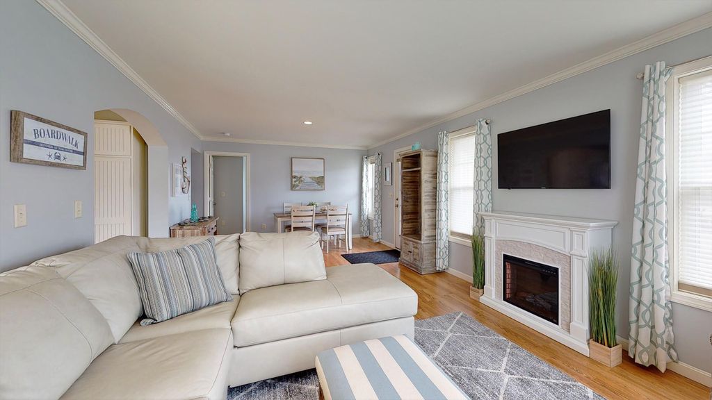 180 Saco Avenue Unit # 21, Old Orchard Beach, ME 04064 - See Est. Value ...