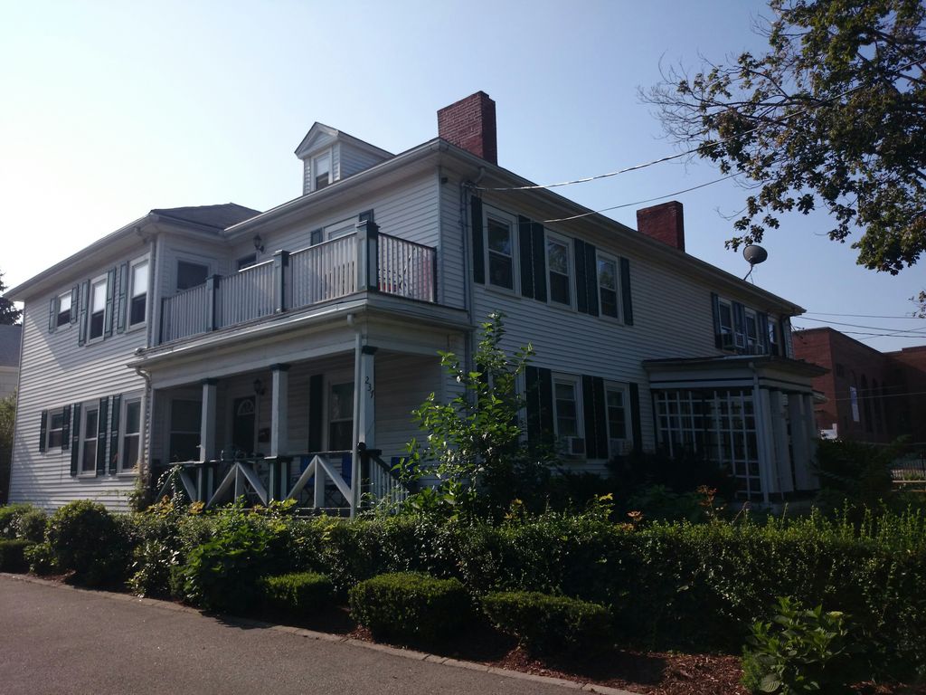 237 Everett St, Allston, MA 02134 - See Est. Value, Schools & More