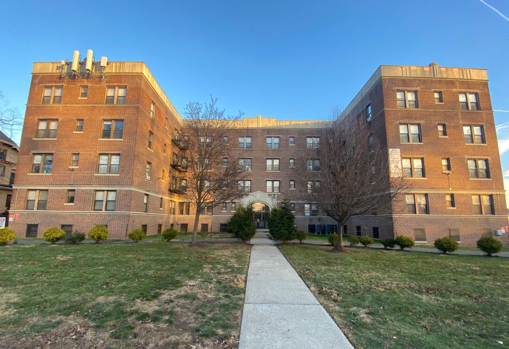 148 1/2 S Munn Ave #304, East Orange, NJ 07018 | Trulia