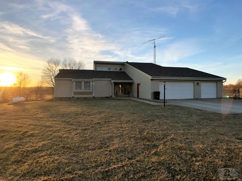 14654 Morrow St, Douds, IA 52551 - See Est. Value, Schools & More