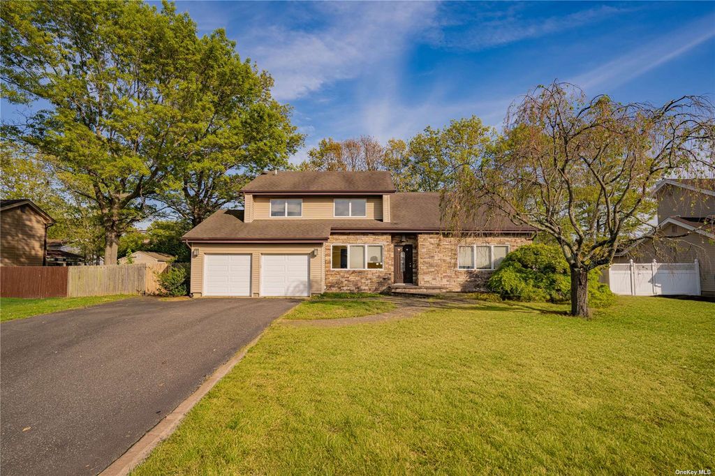 32 Oak Meadow Road, Commack, NY 11725 | Trulia
