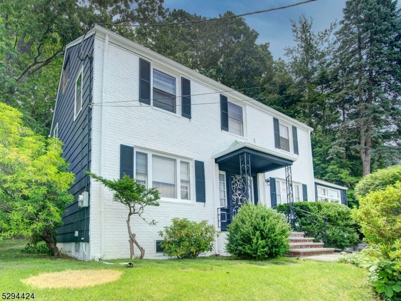 52 Lenox Ter, West Orange, NJ 07052 - See Est. Value, Schools & More