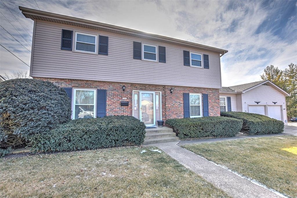 2197 Gary Ct, Decatur, IL 62526 - See Est. Value, Schools & More