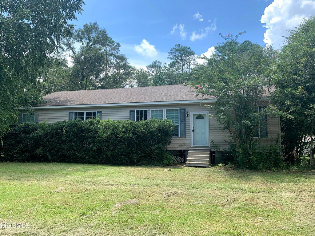 10121 Road 556, Bay Saint Louis, MS 39520 | Trulia