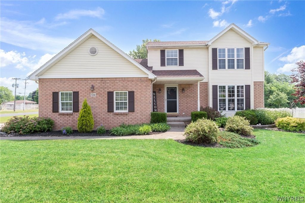 7241 Erica Ln, North Tonawanda, NY 14120 - See Est. Value, Schools & More