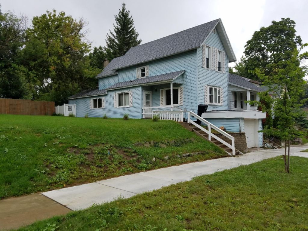 1313 North Ave NE, Grand Rapids, MI 49505 - See Est. Value, Schools & More