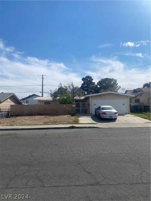 5721 Eugene Ave, Las Vegas, NV 89108 | Trulia